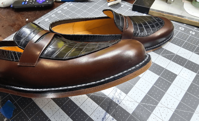 Shoemaking Students Make Shoes [Online Video Courses]